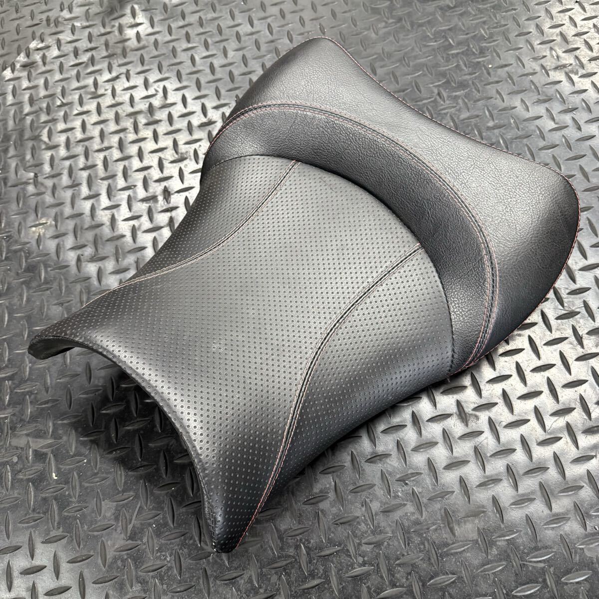 Yahoo!オークション - 隼 シート 平成24年 2012年 GX72A 逆車 GSX1300R...