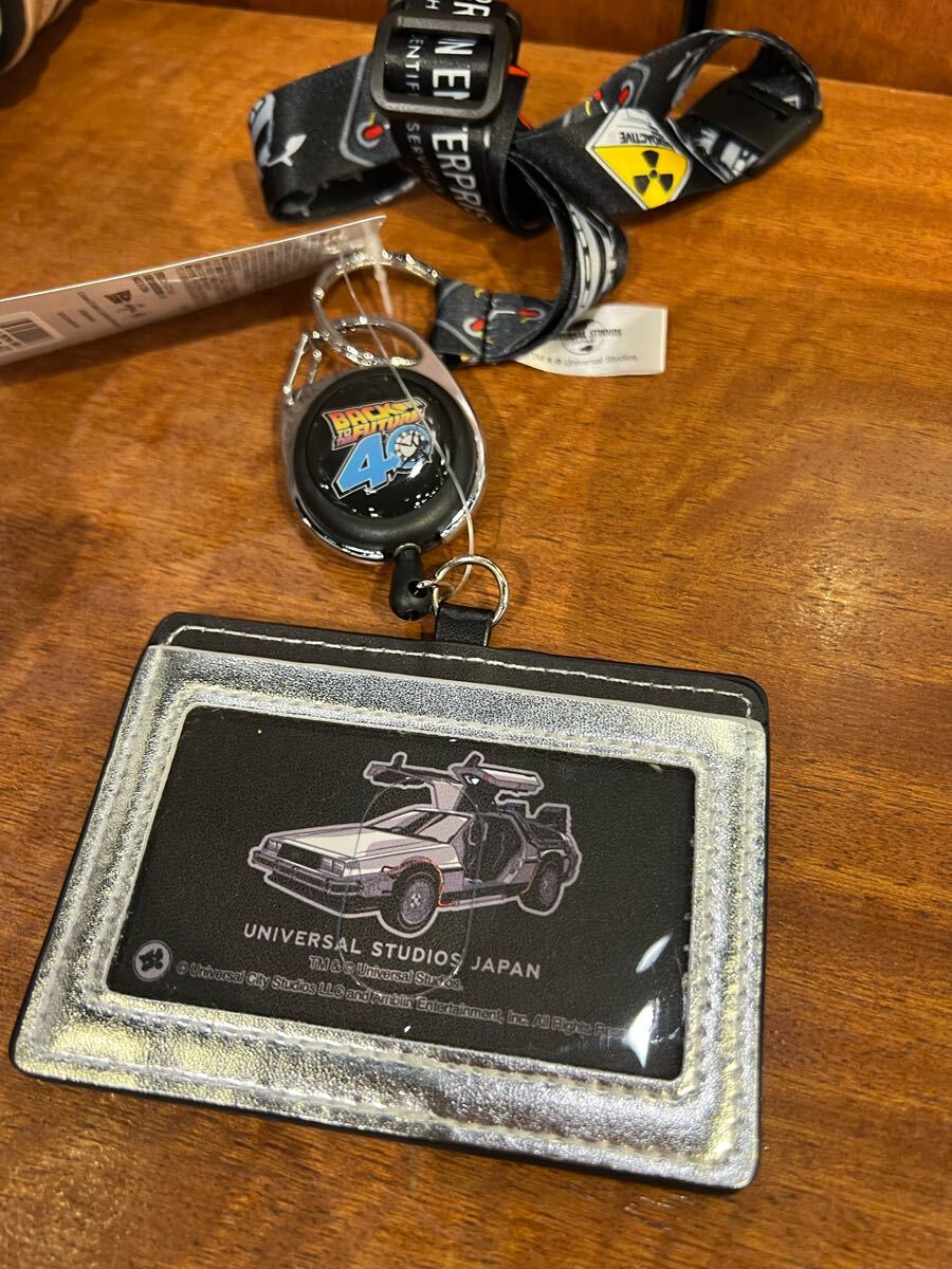 USJ 限定 バックトゥザフューチャー ネックストラップ付きパスケース(映画関連グッズ)｜売買されたオークション情報、yahooの商品情報をアーカイブ公開 - オークファン（aucfan.com）