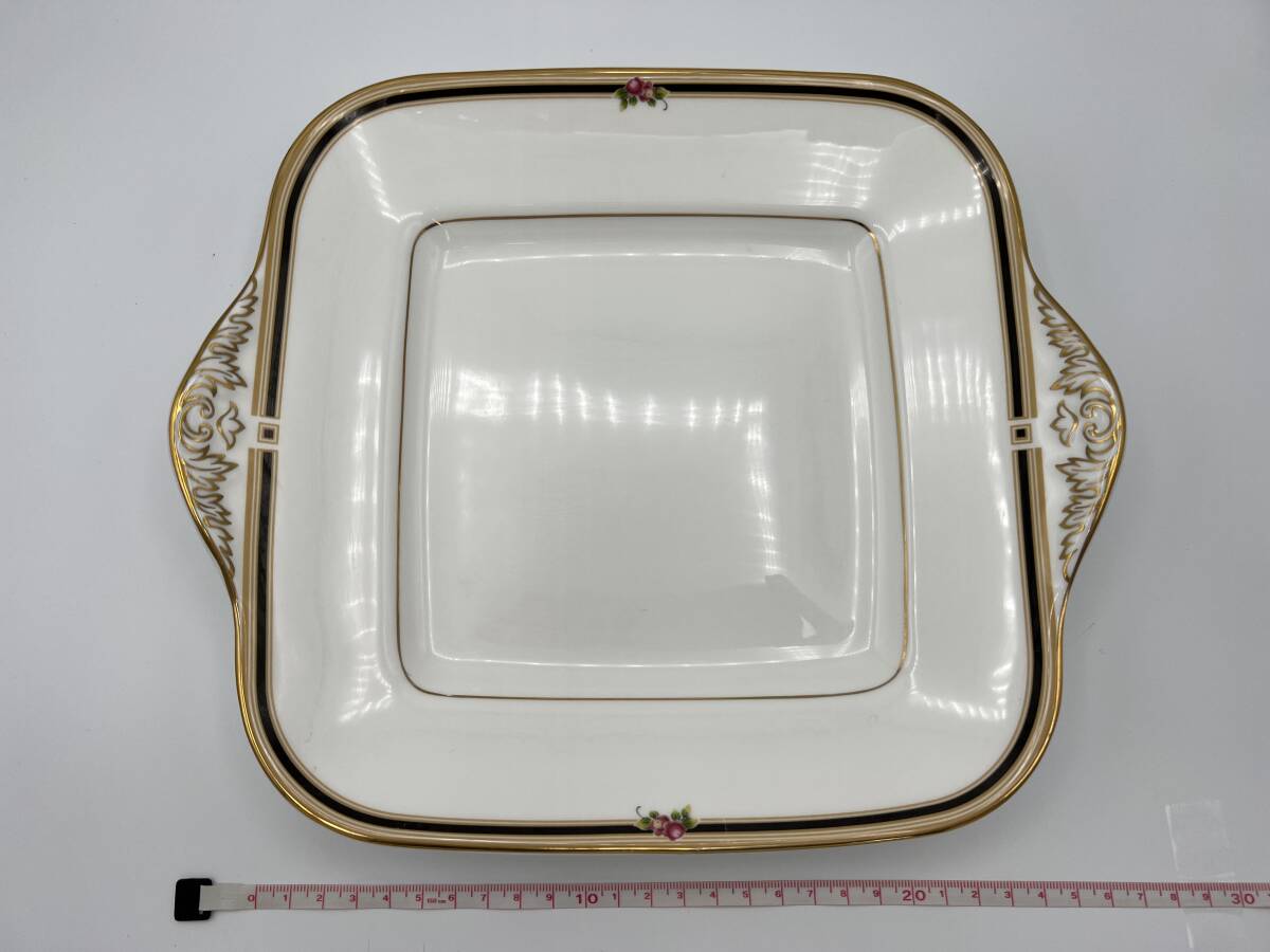 WEDGWOOD ウエッジウッド WILD STRAWBERRY ワイルドストロベリー ウィンザートレイ 皿 プレートおまとめ5点 10724(ウェッジウッド)｜売買されたオークション情報 ...