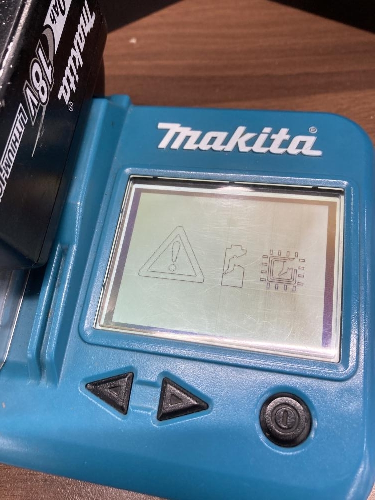 Yahoo!オークション - 006 おすすめ品・即決価格 マキタ バッテリ BL18...