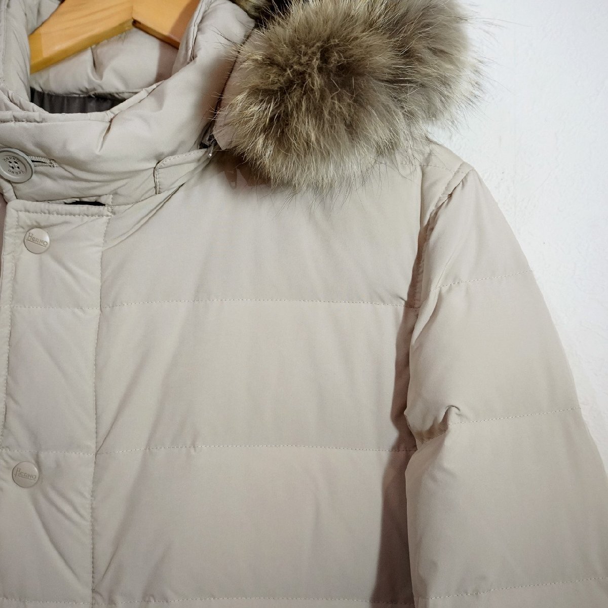 Yahoo!オークション - HERNO (46) コヨーテファー メンズ ダウンコート...