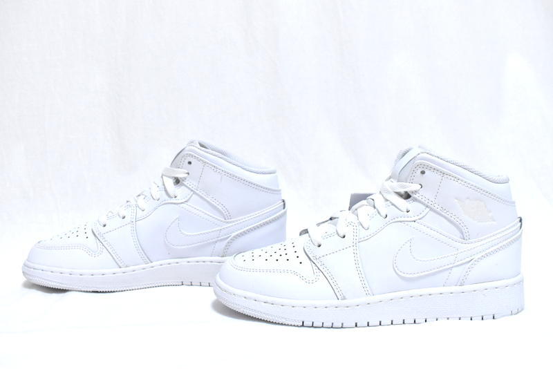 Yahoo!オークション - 新品 NIKE AIR JORDAN 1 MID GS 24cm 554725-136...