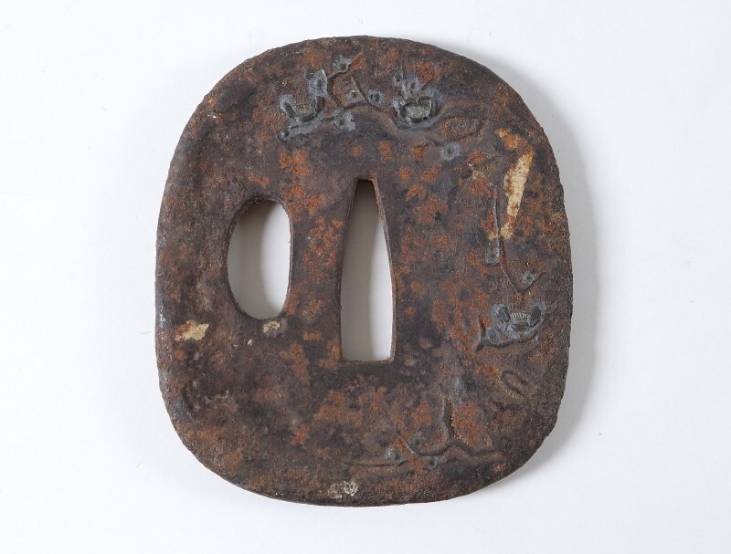 Yahoo!オークション - 11395 刀鍔 3点 山水図 在銘 梅 草虫図 刀装具 ...