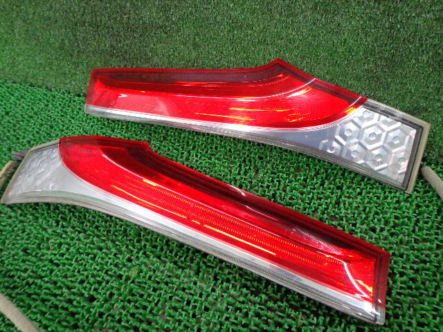 Yahoo!オークション - 3FV3516 ADR2)) ホンダ フィット GP5/GP6 前期 ...