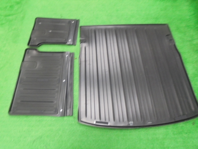 Yahoo!オークション - 3FV2057 LBK4)) マツダ アテンザ ワゴン GJ2FW ...