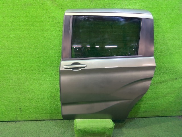 Yahoo!オークション - フリード 5BA-GB5 左後ろ 左リア ドアASSY G 7人...