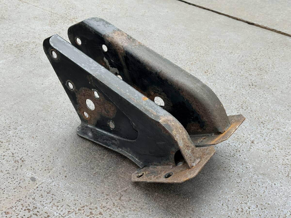 Yahoo!オークション - リアバンパー用ステー 左右セット スチール製 DU...