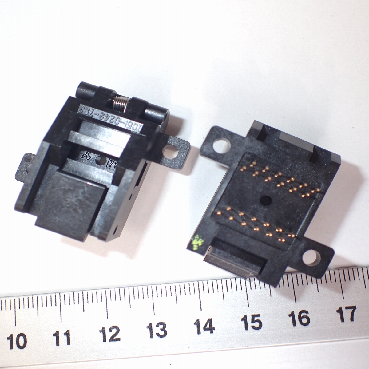 Yahoo!オークション - 24P SOP ICソケット IC51-0242-793 IC テスト ...