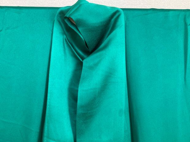 Yahoo!オークション - 128.昭和レトロ 正絹・中古 可愛い振袖着物 桜に...