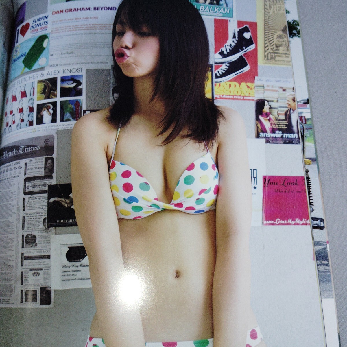 Yahoo!オークション - 小池里奈 写真集 「17才」第一刷 特製シール付 2...