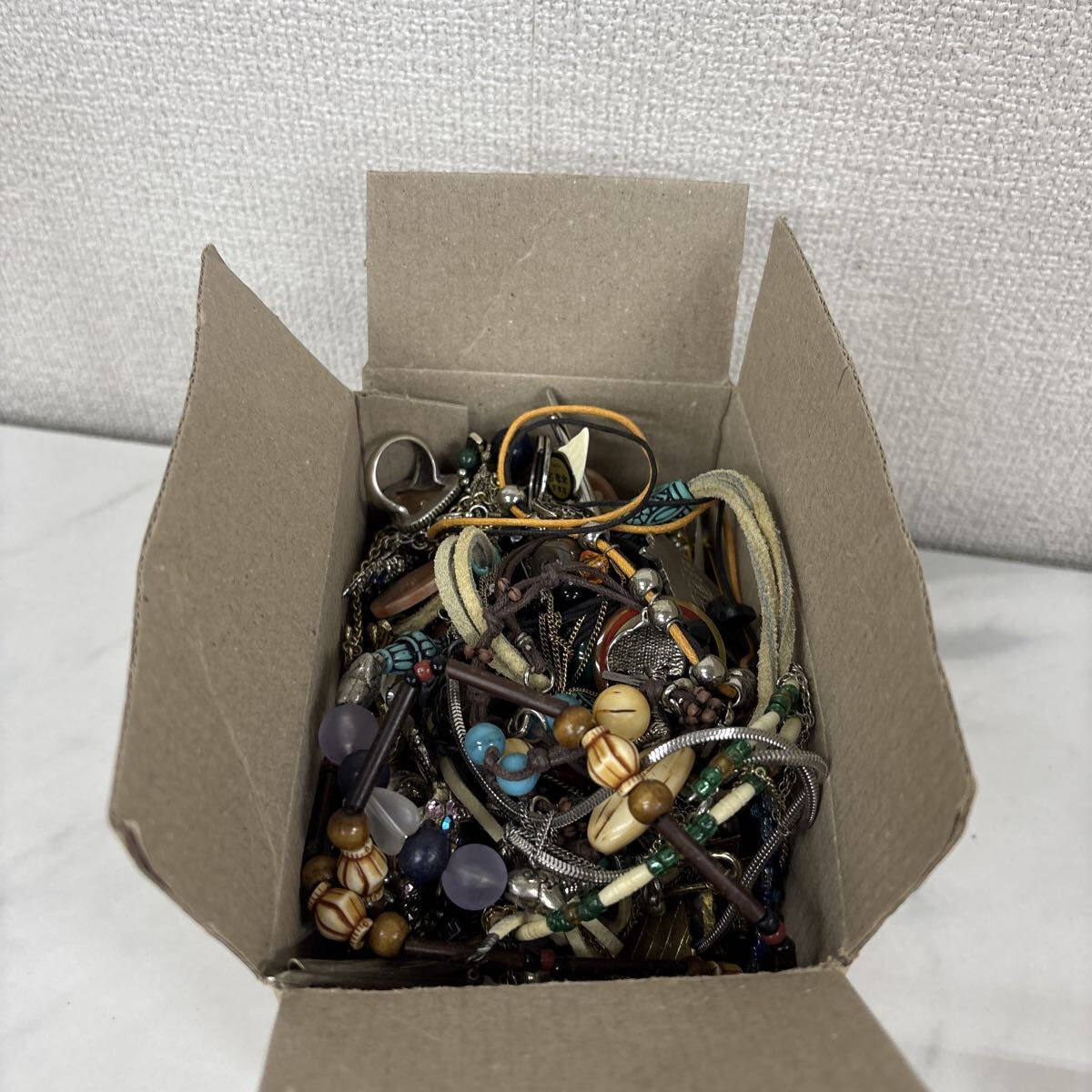 Yahoo!オークション - イミテ イミテーション ネックレス ブローチ イ...