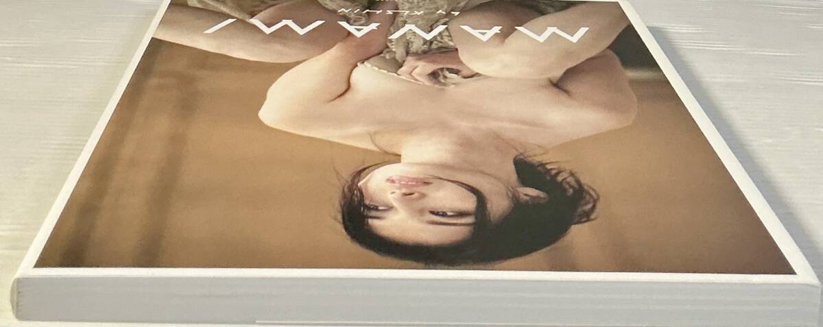 Yahoo!オークション - 橋本マナミ 写真集 MANAMI by KISIN 巨乳 美女 ...