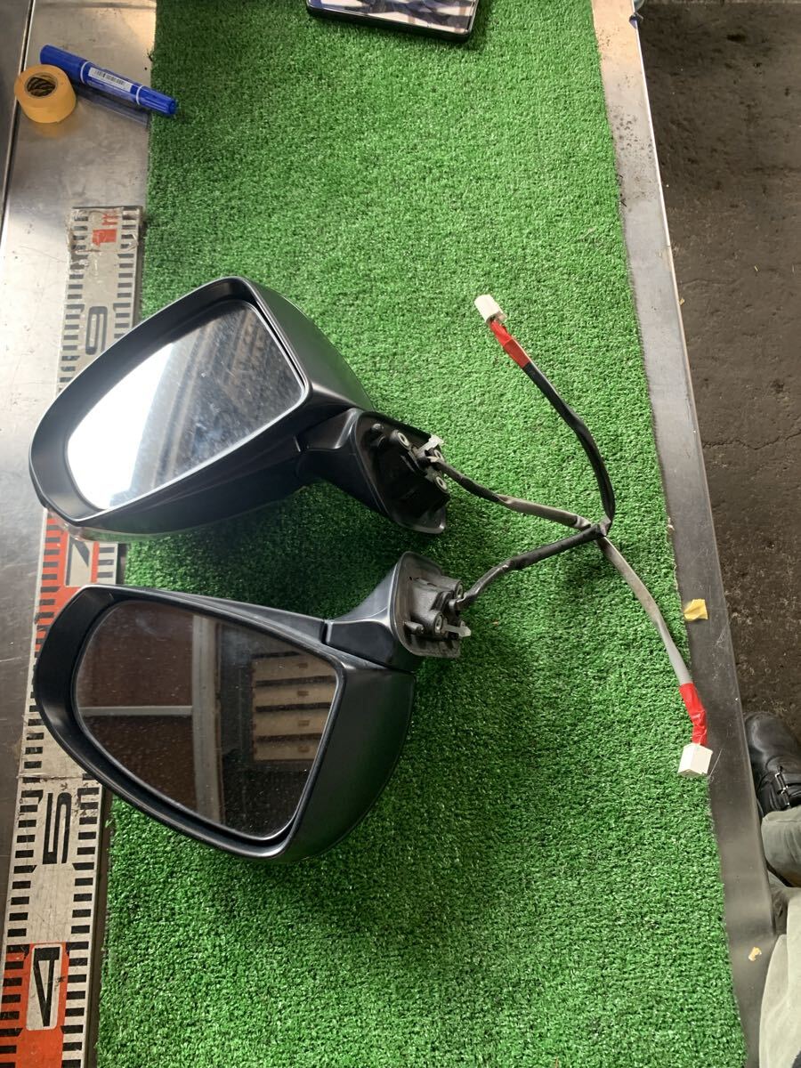 Yahoo!オークション - 全国送料無料 プリウス ドアミラー 左右 黒 zvw3...