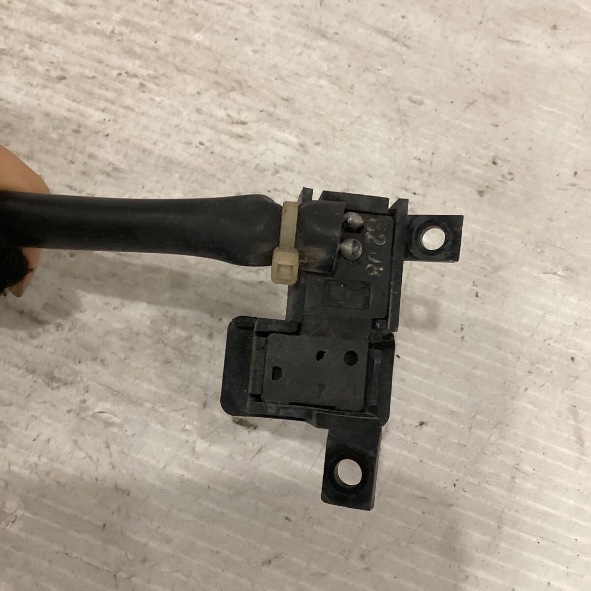 M39-11 スズキ レッツ2 CA1PA ハンドルスイッチ み 純正部品(スズキ用)｜売買されたオークション情報、yahooの商品情報をアーカイブ公開 - オークファン（aucfan.com）