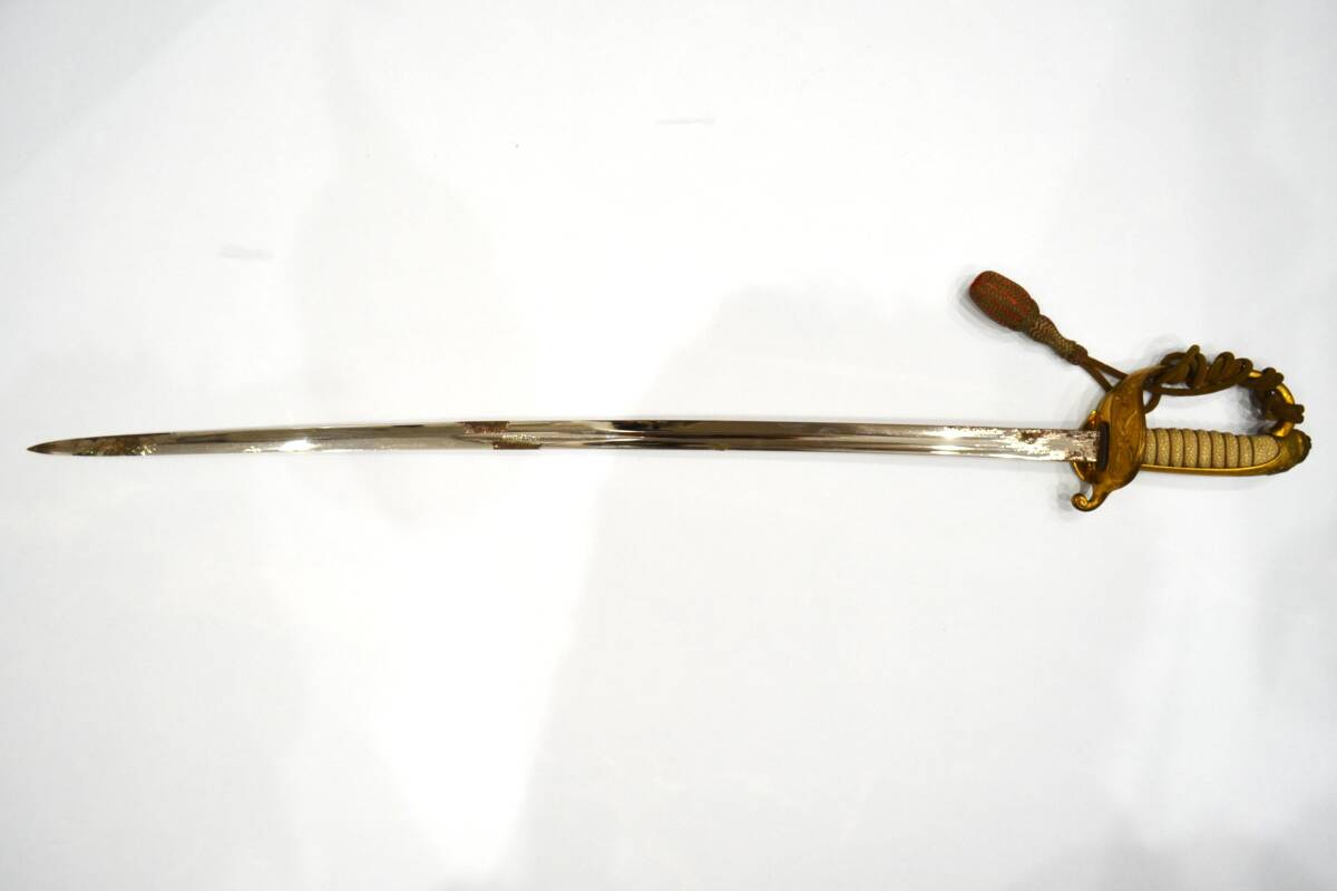 Yahoo!オークション - 19K 指揮刀 儀礼長剣 サーベル 軍刀 模造刀 全体...