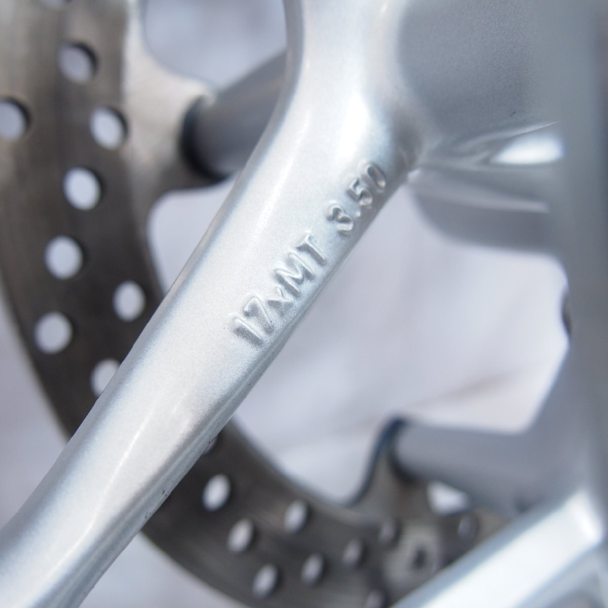 Yahoo!オークション - BMW.K1200GTプレミアムライン純正フロントホイー...