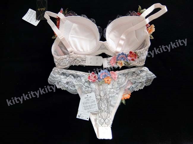 Yahoo!オークション - サルート【フォークロア】D65＆ソングM PI