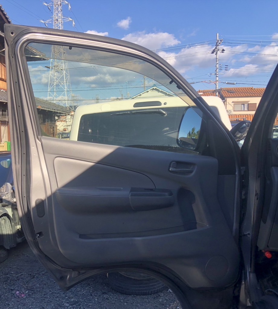 Yahoo!オークション - H27年 E26 VW6E26 キャラバン バン DX NV350 左...