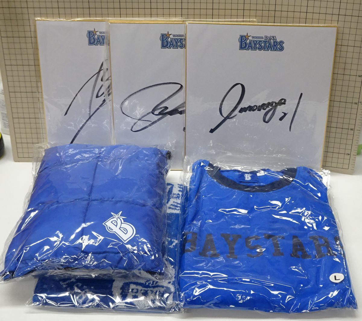 Yahoo!オークション - #k42【梱80】横浜DeNAベイスターズ スウェット ...