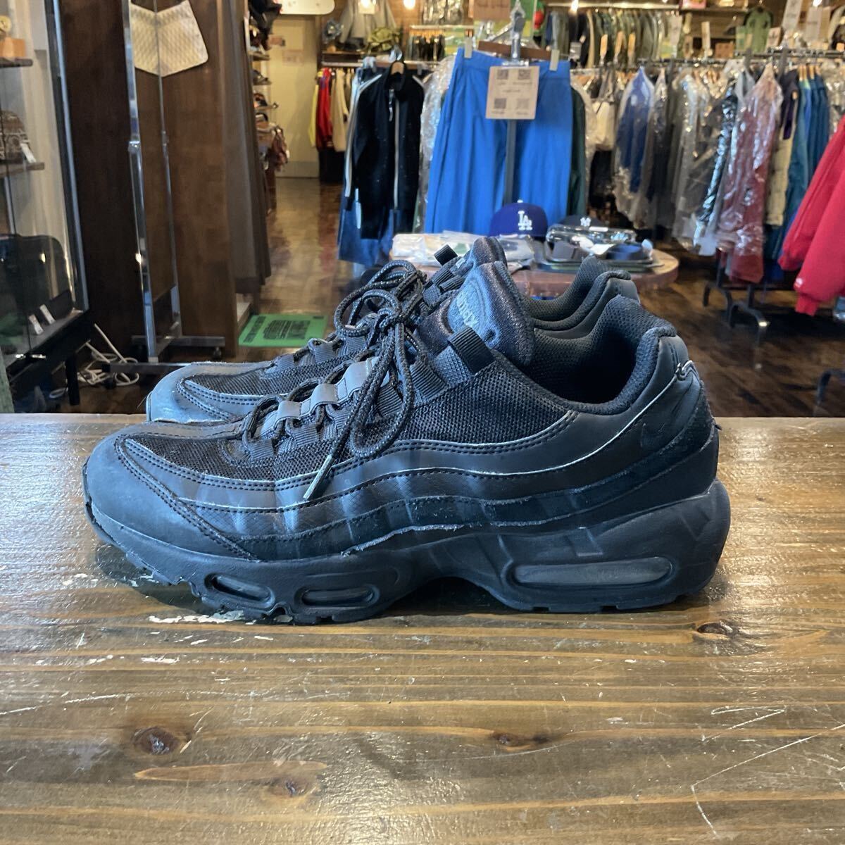 Yahoo!オークション - NIKE ナイキ AIR MAX 95 ESSENTIAL エアマックス...