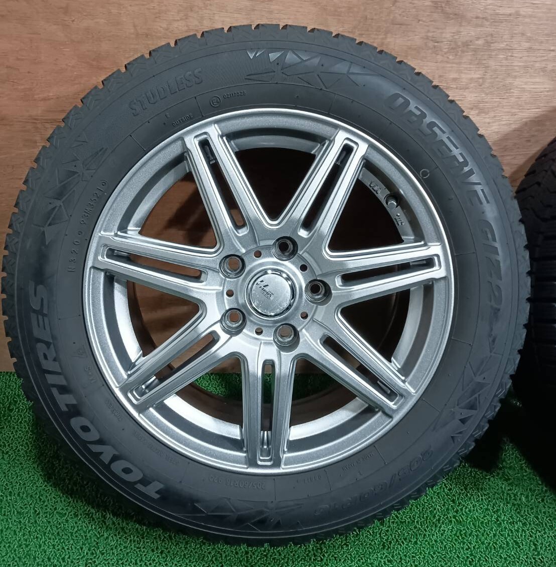 Yahoo!オークション - 205/60R16 TOYO TIRES OBSERVE GIZ2【2021年】（...