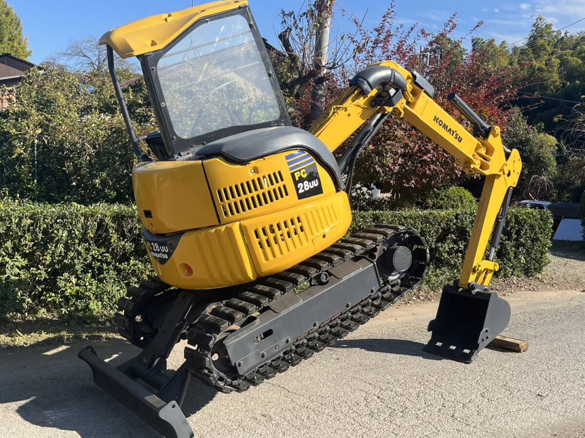 Yahoo!オークション - コマツ ミニユンボ 3トンクラス PC28UU－3...