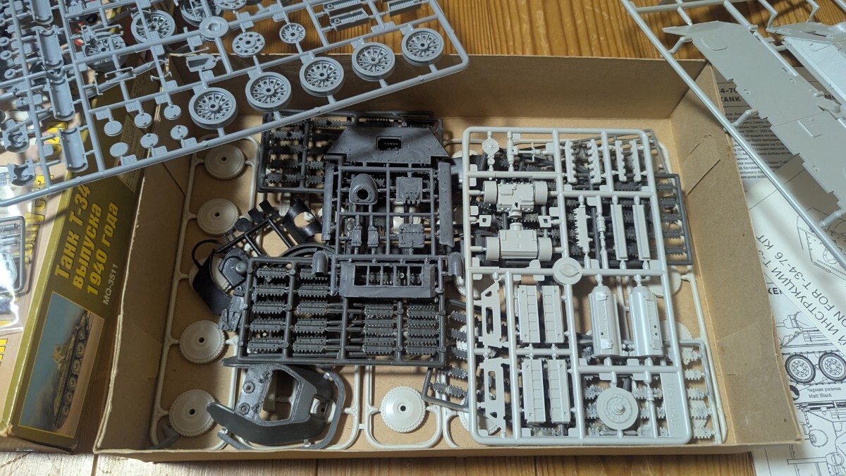 Yahoo!オークション - maquette マケット 1/35 ソビエト軍 中戦車 T-34...