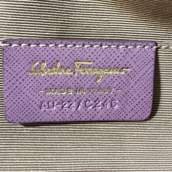 Yahoo!オークション - フェラガモ ガンチーニ AU22／C246 ピンク レザ...