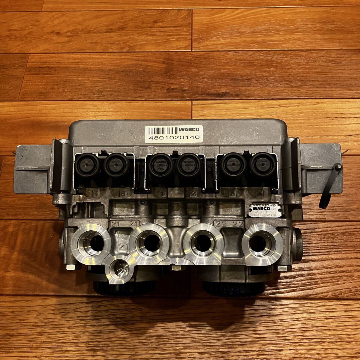 Yahoo!オークション - ワブコ wabco EBS アクスルモジュレーター 48010...