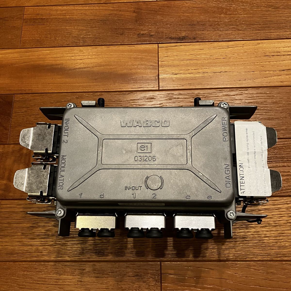 Yahoo!オークション - ワブコ wabco EBS アクスルモジュレーター 48010...