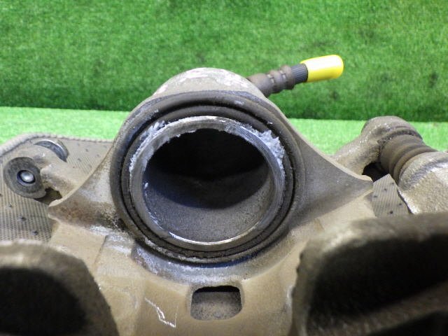 Yahoo!オークション - 即決あり H25年 ラティオ DBA-N17 右 フロント ...