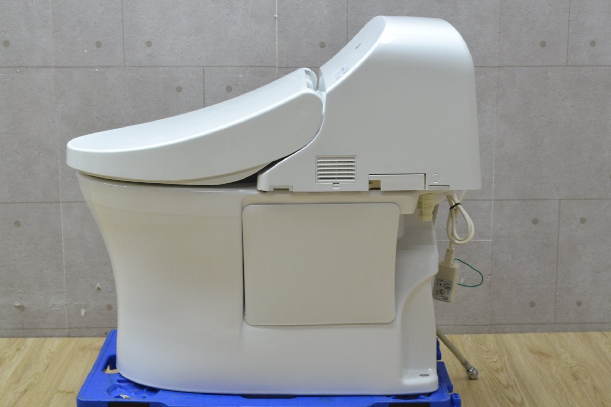 Yahoo!オークション - C2887 TOTO トートー ウォシュレット一体型便器 ...