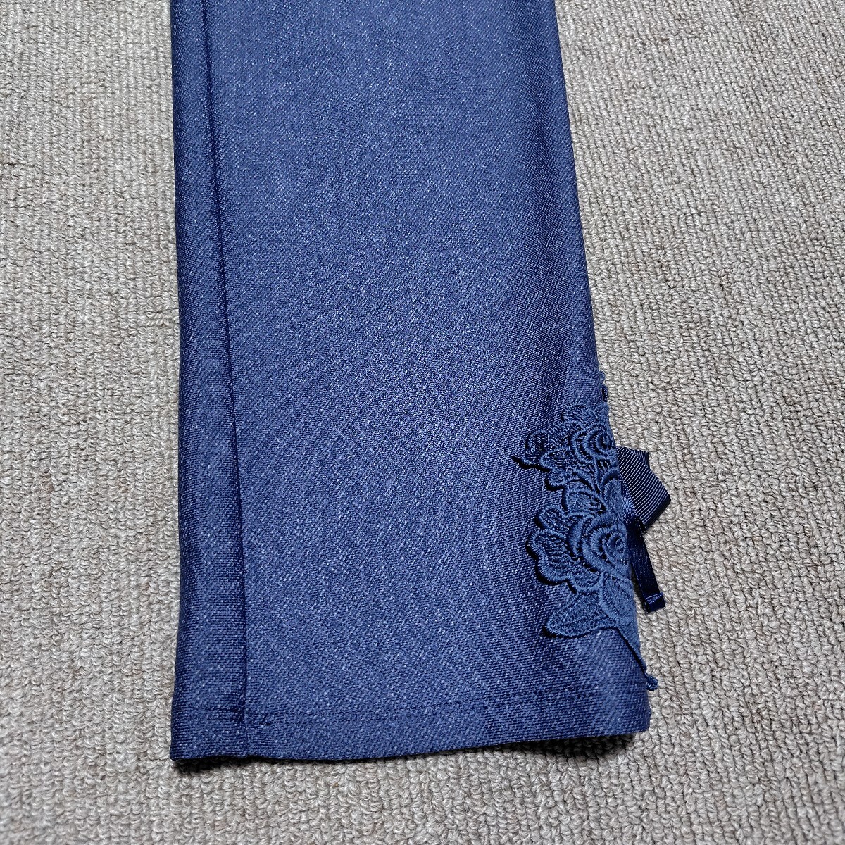 Yahoo!オークション - 11 スーパービューティー 裾飾りが凝った 履きや...