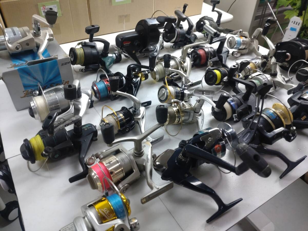 Yahoo!オークション - 11761-09 ノンブランド混在 リール27点おめとめ ...