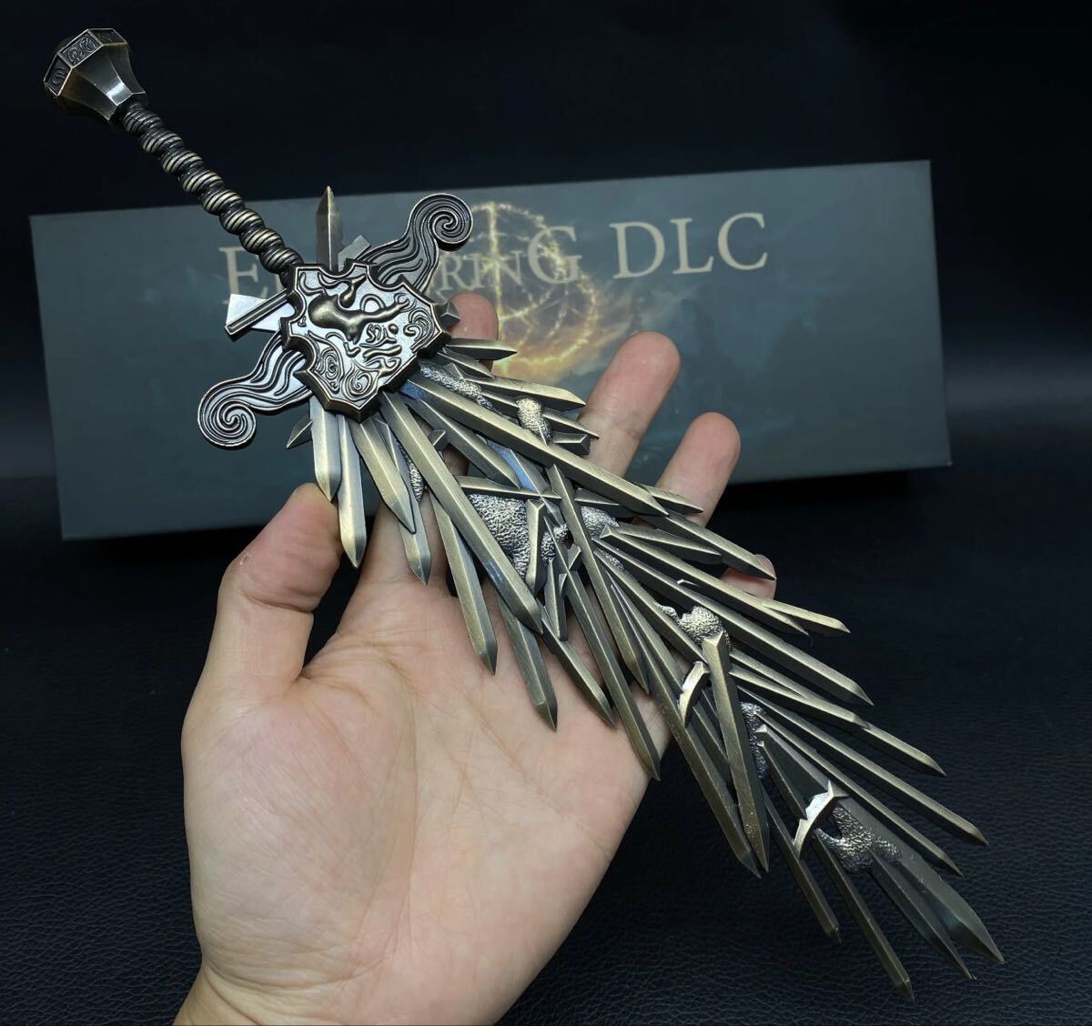 Yahoo!オークション - ミニ武器 約30cm エルデンリング 金属製 剣接ぎ...