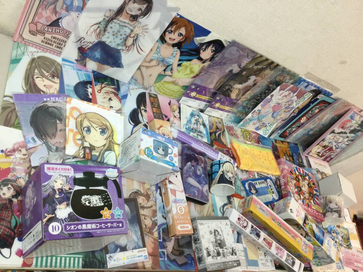 Yahoo!オークション - アニメ グッズ 女の子 美少女 一番くじ 他 まと...