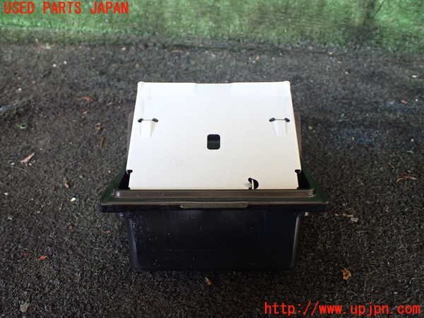 Yahoo!オークション - 1UPJ-30067821]ランクルプラド(KDJ95W)灰皿1 中...