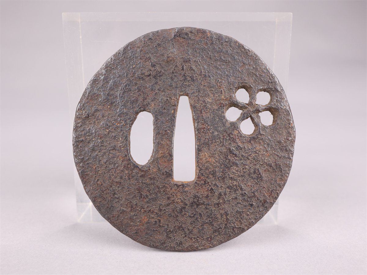 Yahoo!オークション - 【志】A670 鍔 無銘 鉄地 桜 幅8㎝ 重102g