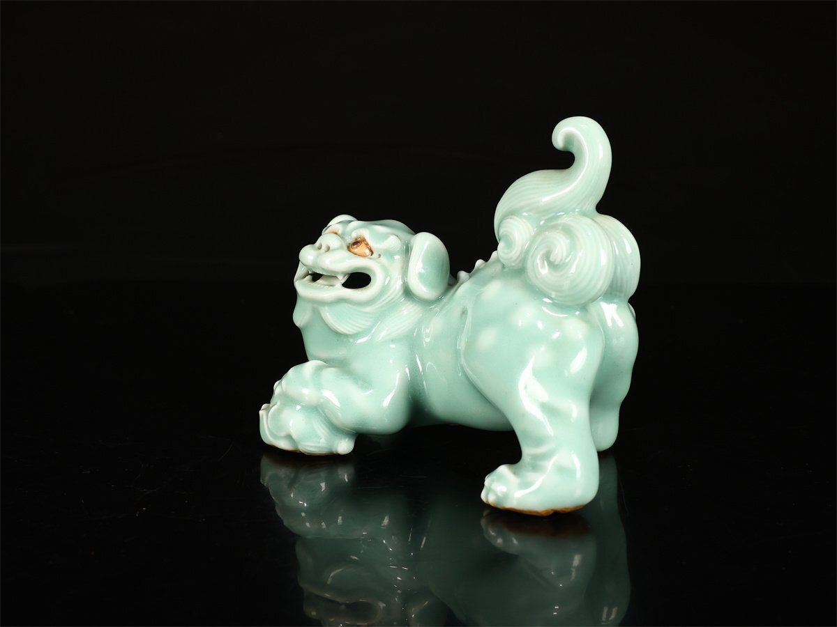 【樂淘letao】日本代購代標第一品牌－【吉】CO115 【真葛香山】 宮川香山 青磁 牡丹獅子 置物／共箱付 本物保証 美品G！