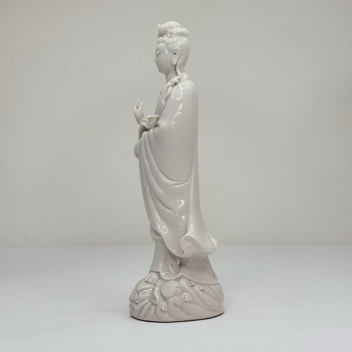 【樂淘letao】日本代購代標第一品牌－中国古美術 時代物 仏像 白磁 徳化窯 仏教美術 観音像 唐物 陶磁器 中国古玩 骨董品