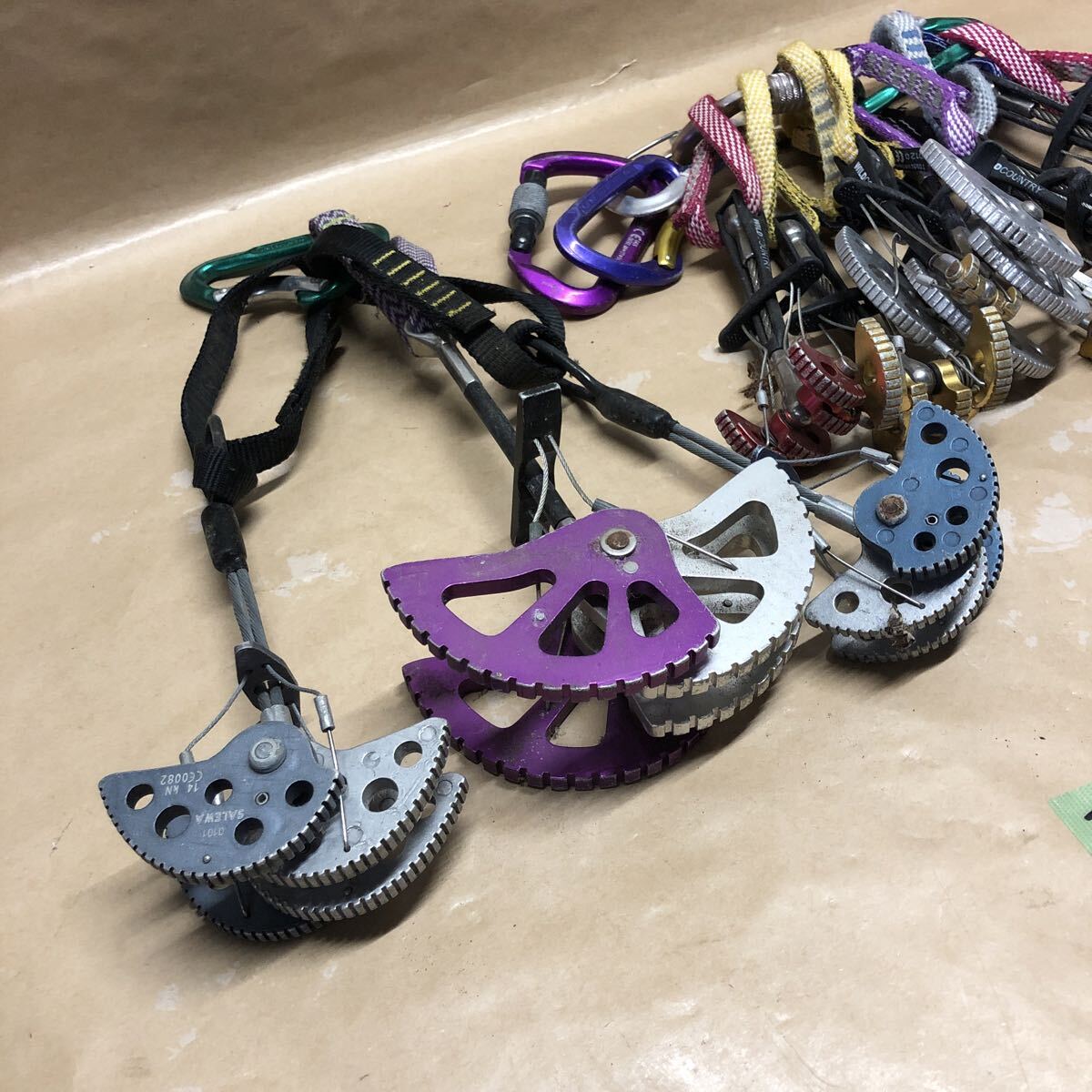 Yahoo!オークション - (J3227) ブラックダイヤモンド DMM WALES カム登...