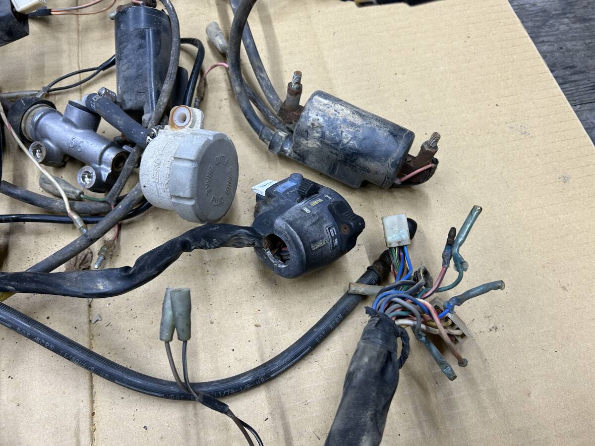 Yahoo!オークション - Z1 Z2 KZ 当時物 ハンドルスイッチ他ハーネス