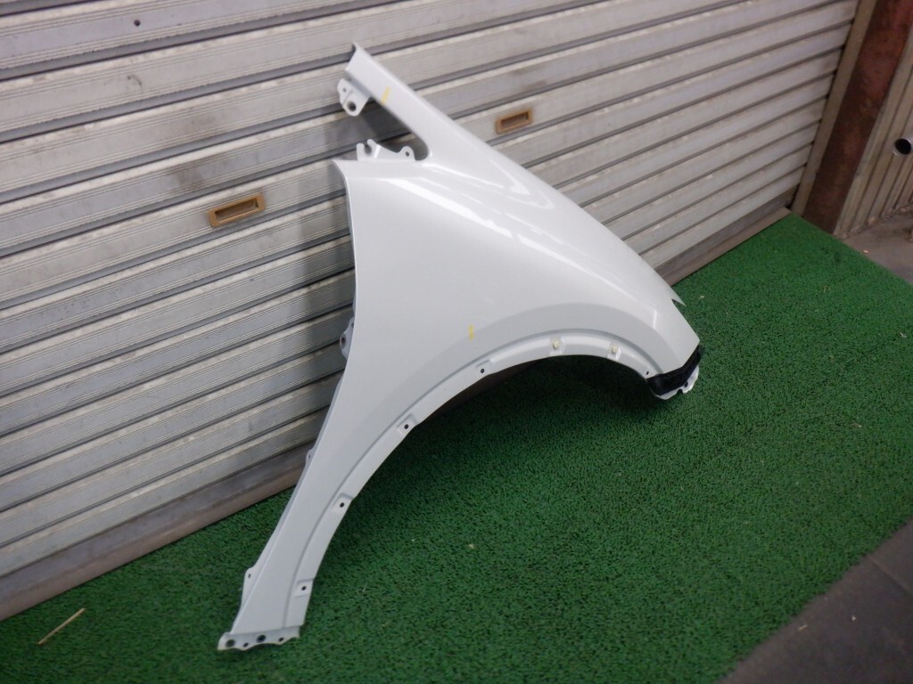 【樂淘letao】日本代購代標第一品牌－プリウス ZVW60/MXWH60 右フェンダー (A4295)