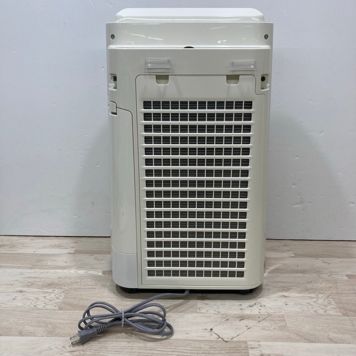 Yahoo!オークション - SHARP 加湿空気清浄機 KC-G40-W[D9852]