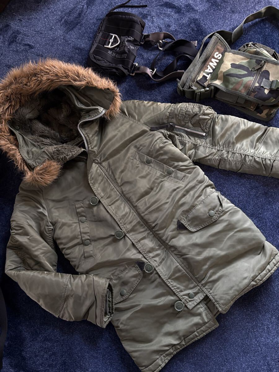 Yahoo!オークション - 美品 定価36 300円 レディース タイトフィット A...