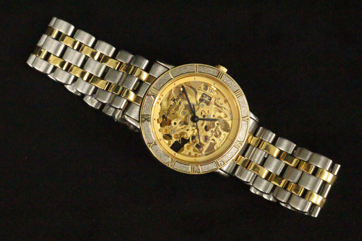 Yahoo!オークション - 【動作OK】Valentino Moradei 841-041 バレンチ...