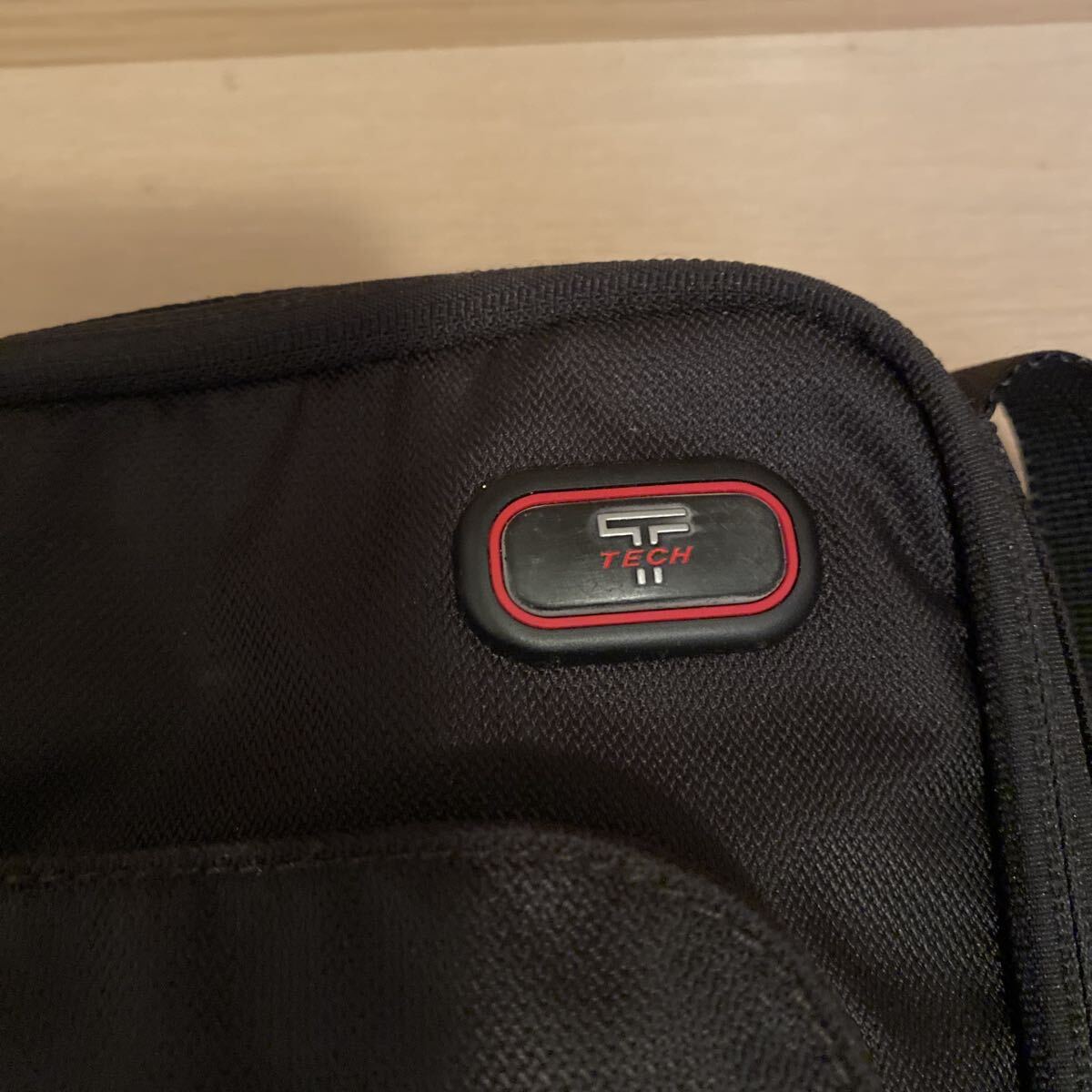 Yahoo!オークション - TUMI ショルダーバッグ