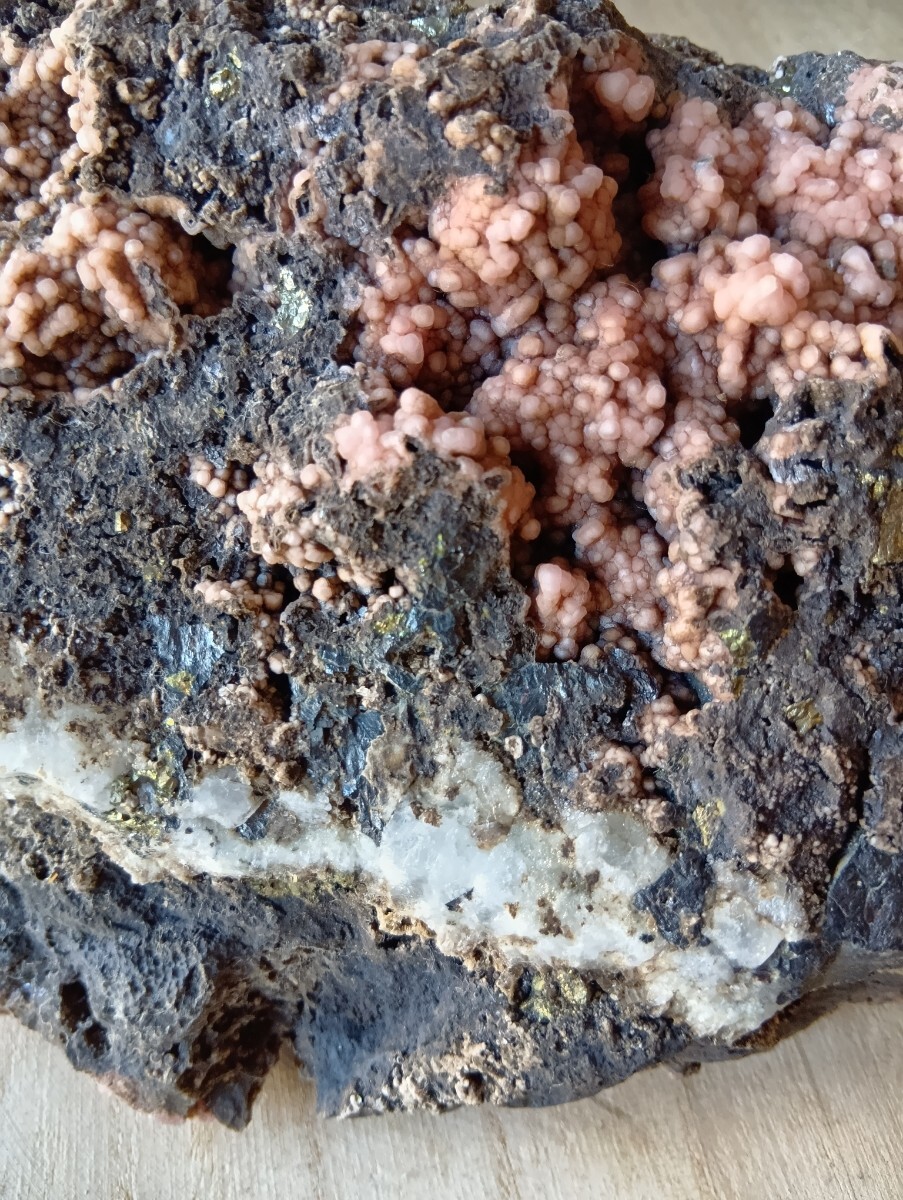 Yahoo!オークション - 菱マンガン鉱 日本産鉱物 重さ約2.7kg 鉱石 原石