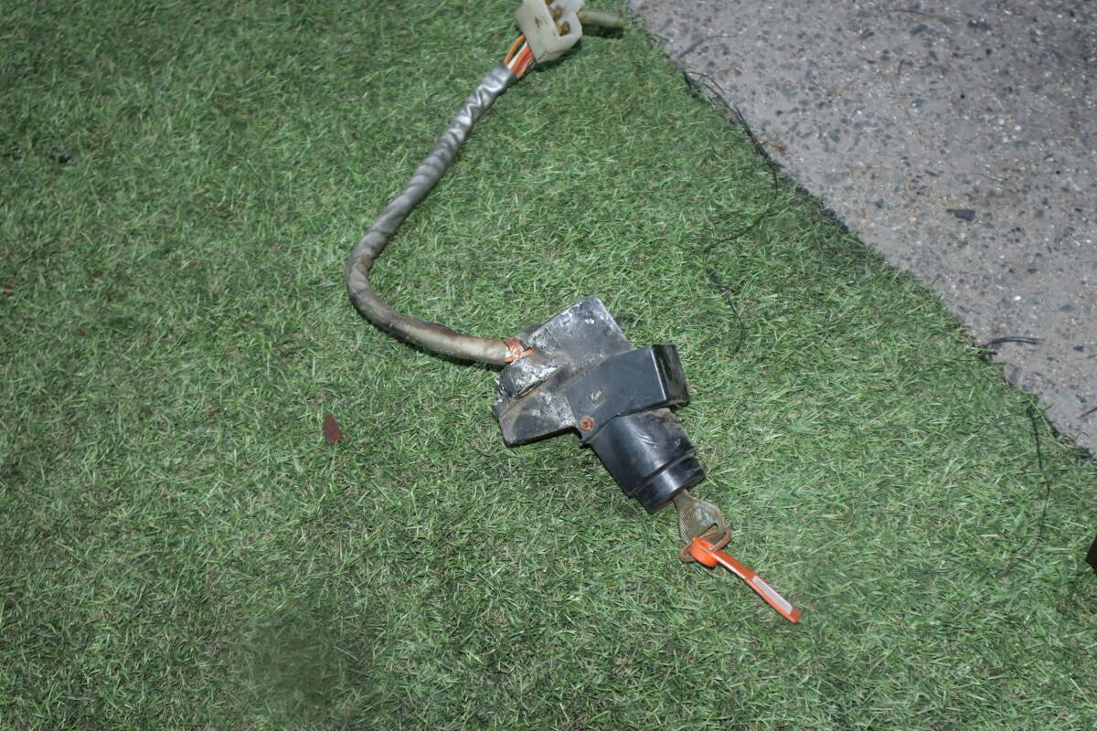 Yahoo!オークション - Z系 キーシリンダー KZ900 Z1 Z2 Z750RS KZ900 Z...