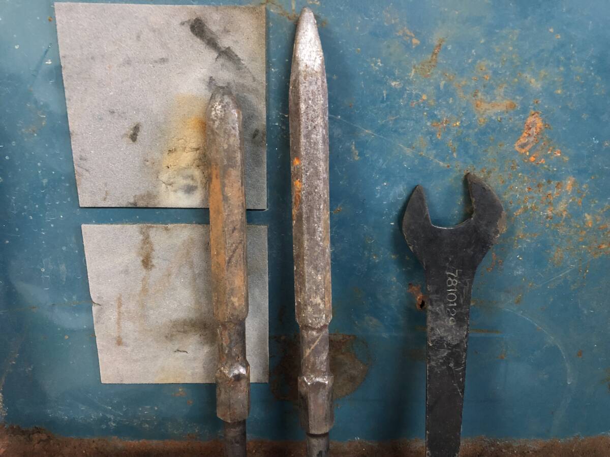 Yahoo!オークション - B-2700 makita マキタ 電動ハンマ 8500N はつり ...